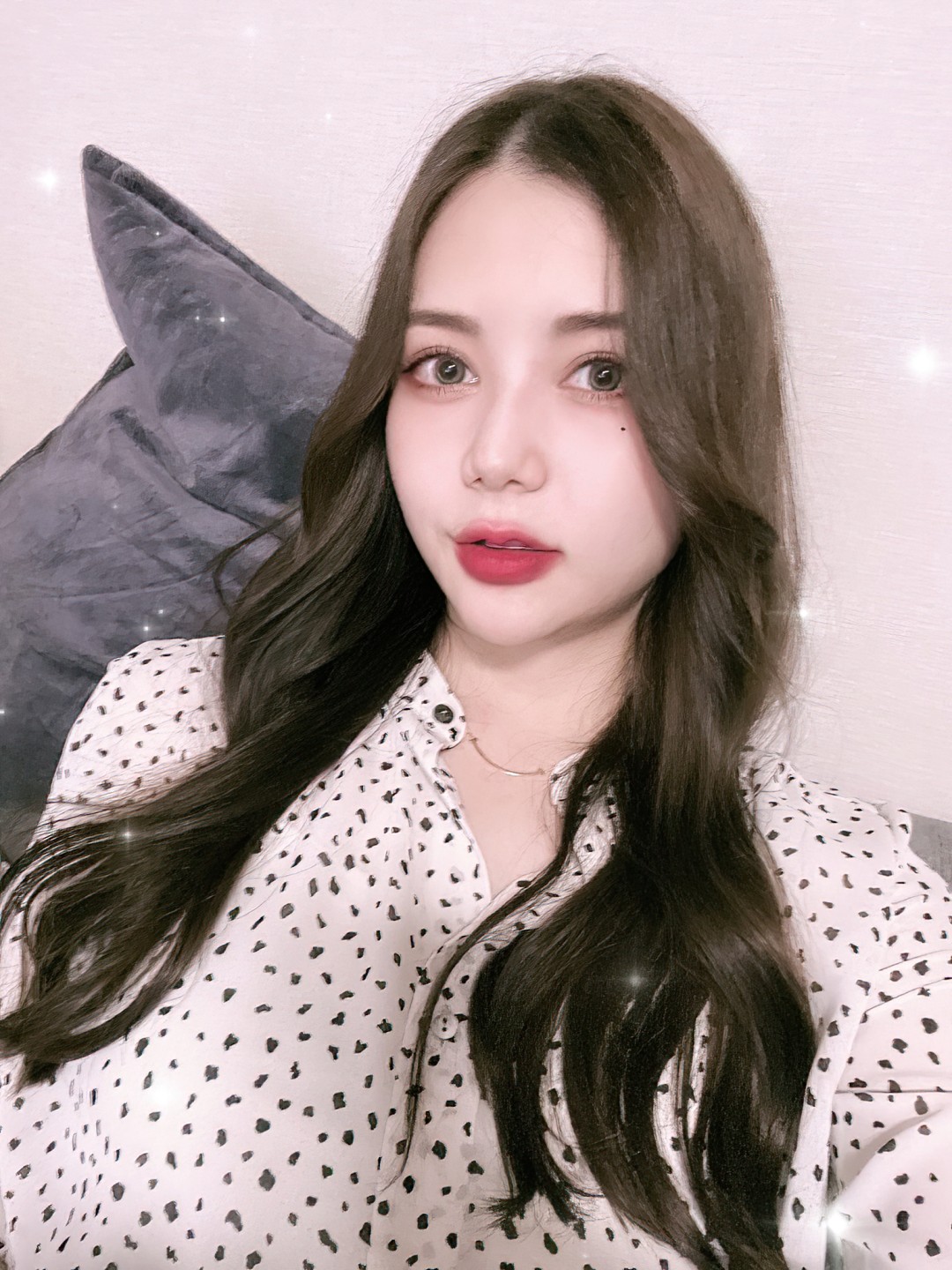 白峰ミウ (白峰美羽,Shiromine Miu)人物百科资料及影视作品 - 影迷之家