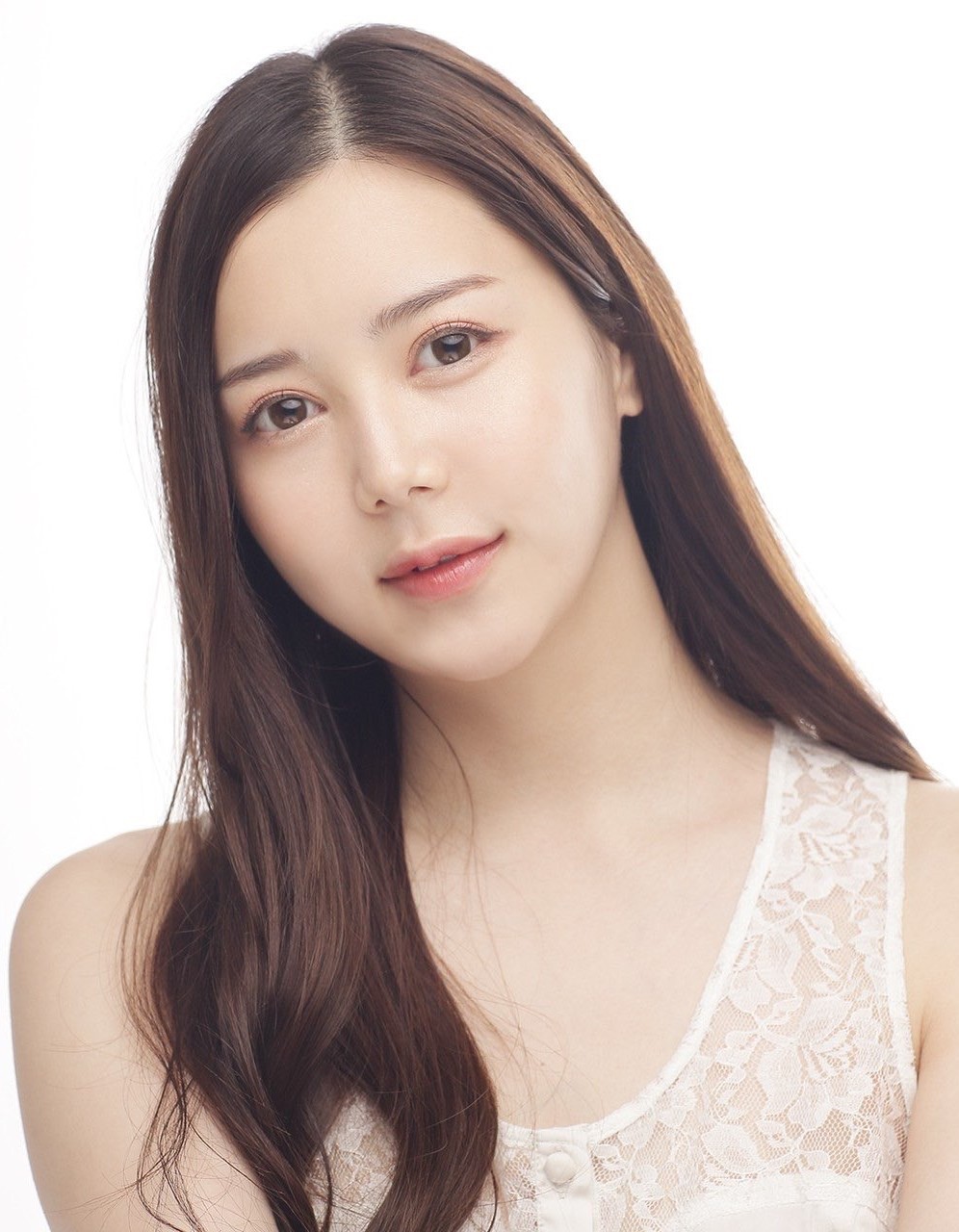 白峰ミウ (白峰美羽,Shiromine Miu)人物百科资料及影视作品 - 影迷之家