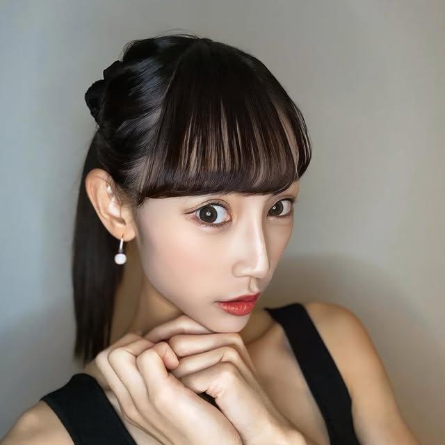 白浜果歩 (白滨果步,Shirahama Kaho)人物百科资料及影视作品 - 影迷之家