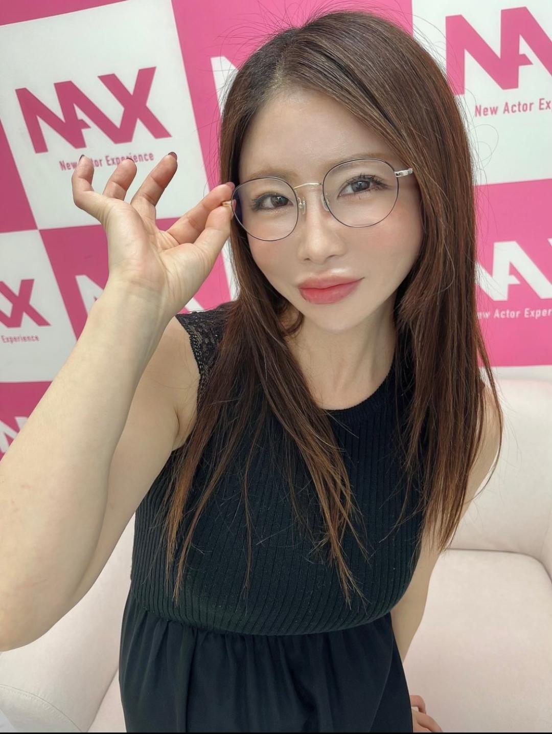 設楽アリサ (设乐亚里沙,Sitara Arisa)人物百科资料及影视作品 - 影迷之家