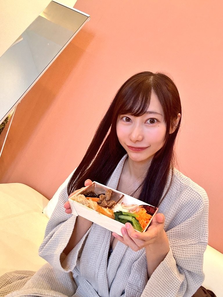 篠真有 (Shino Mayu)人物百科资料及影视作品 - 影迷之家