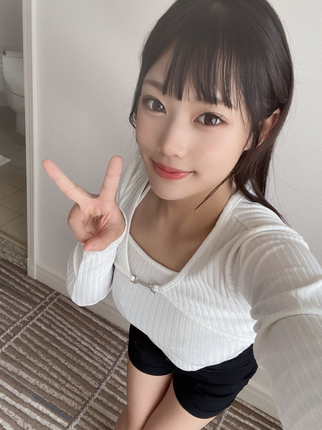 天沢りん (天泽凛,Amasawa Rin)人物百科资料及影视作品 - 影迷之家