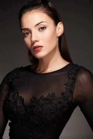 Jennifer Arenas 人物百科资料及影视作品 - 影迷之家