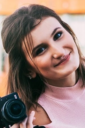 Angela Jakaj 人物百科资料及影视作品 - 影迷之家
