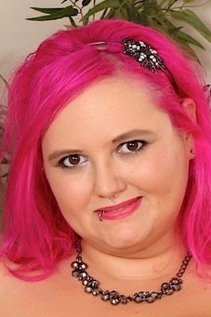 Sara Star 人物百科资料及影视作品 - 影迷之家