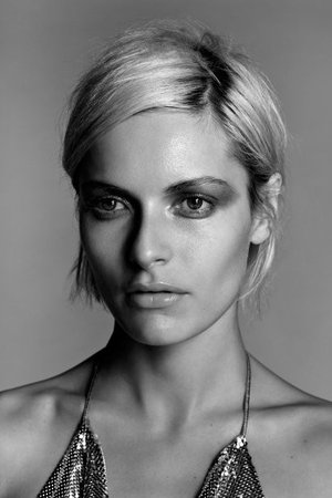 Rie Rasmussen 人物百科资料及影视作品 - 影迷之家